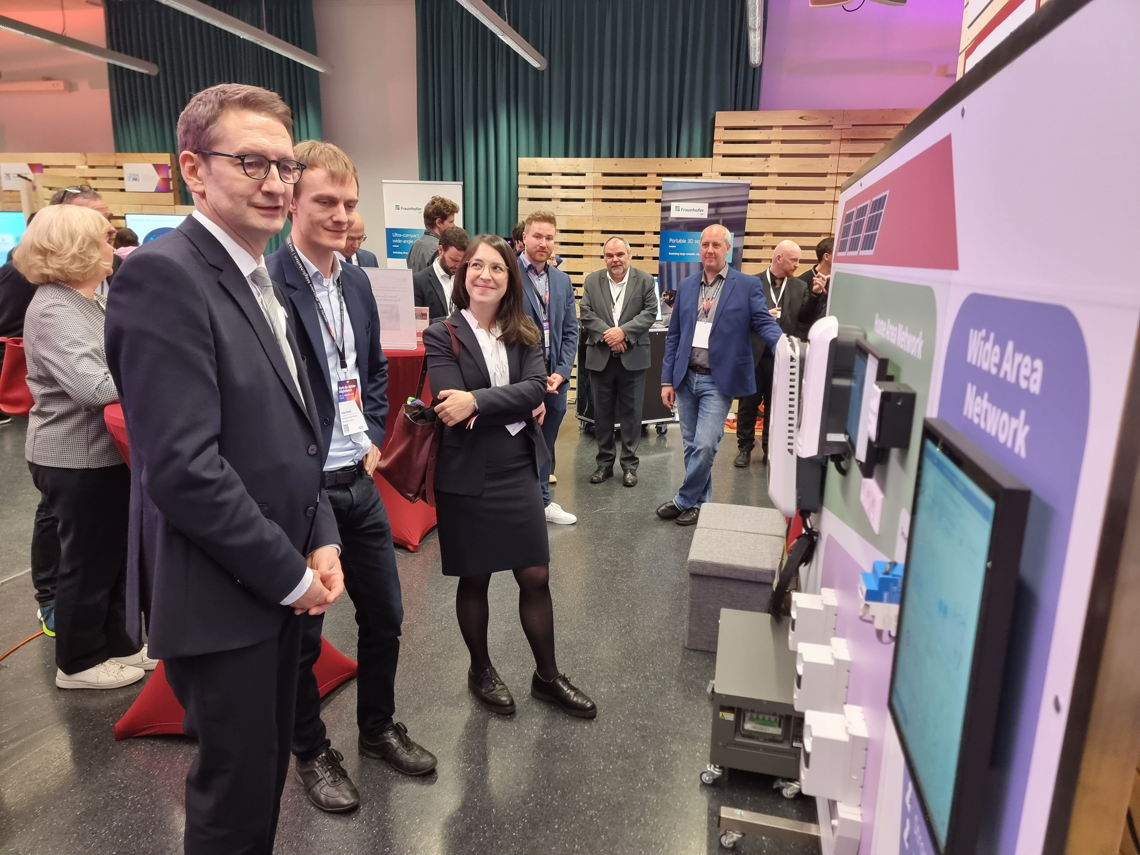 Digital-Gipfel 2023: Praxisnahe Einblicke und begeisterte Gäste in den Innovationslaboren ...